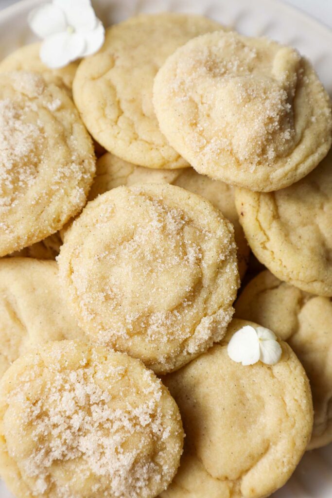Vanilla Bean Cookies - Elle & Pear