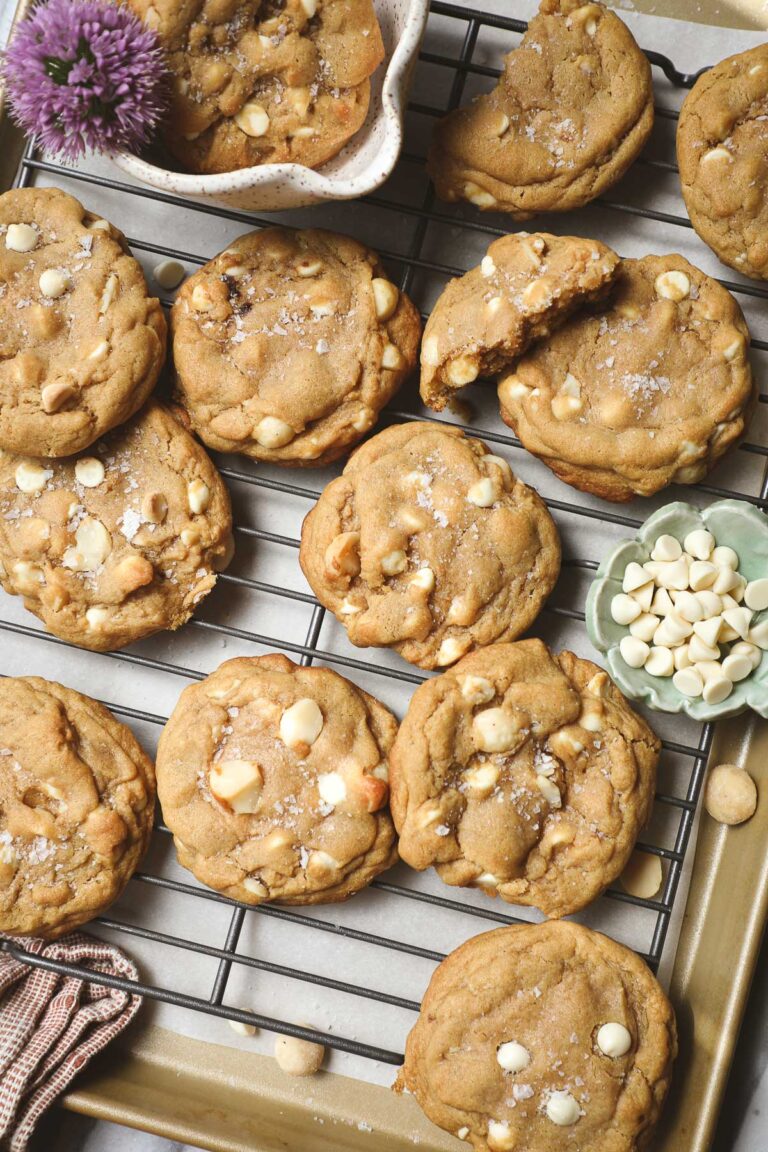 Bakery Style Chocolate Chip Cafe Cookies - Elle & Pear