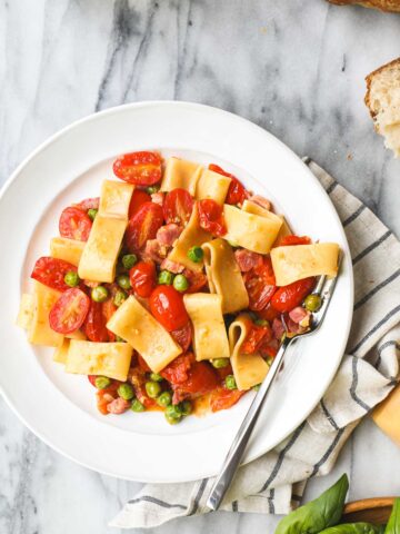 Sausage Sun Dried Tomato Pasta - Elle & Pear